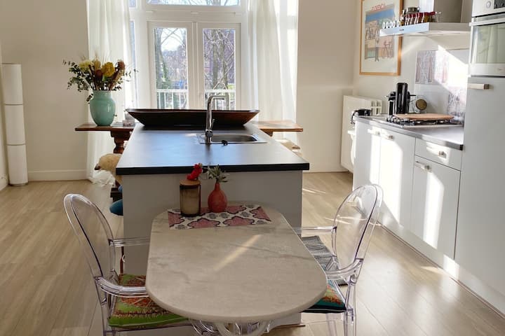 Charming 2-bedroom Apartment Near Beach & City - The Hague