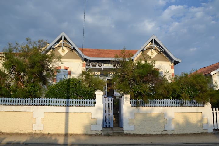 Villa Ancienne De Charme Proche Océan - Lacanau Océan