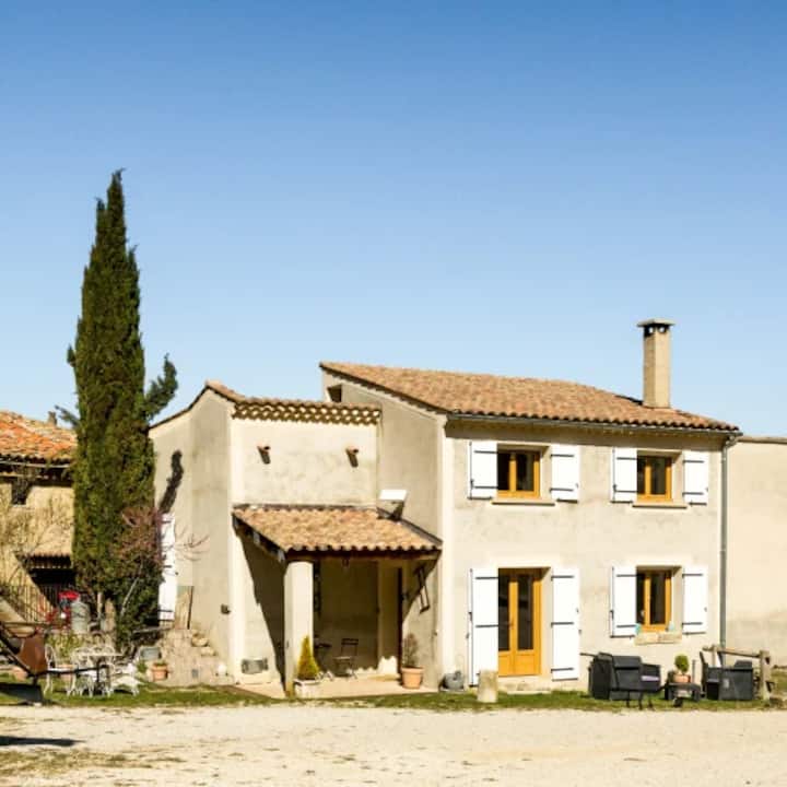 Gîte à La Ferme Chaleureux Avec Parking Sur Place - Aurel