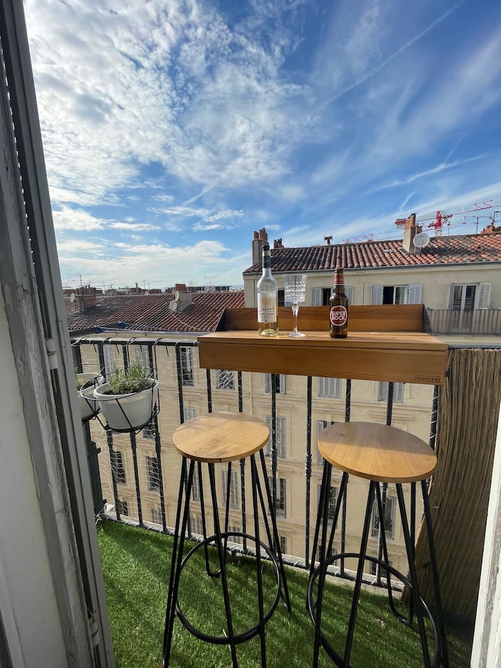 Appartement Charmant Avec Balcon Vue Mer ! - Marseille