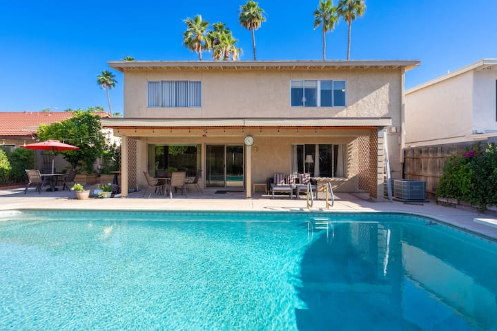 Spacious Home With Clubhouse (Pool, Courts, Gym) - Tempe, AZ