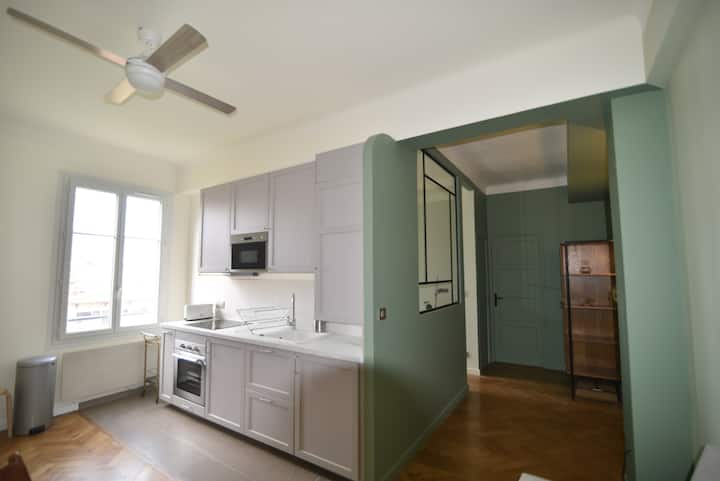 Magnifique Et Lumineux 2 Pièces Entièrement Refait - Nice