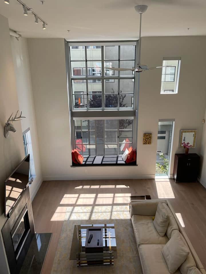 Modern Tri-level 2+1 Br | Live/work Loft In Soma - San Francisco, CA