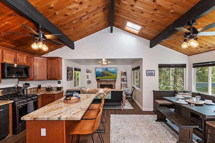 Wooded Bliss- *Dog Friendly!* - Crestline, CA