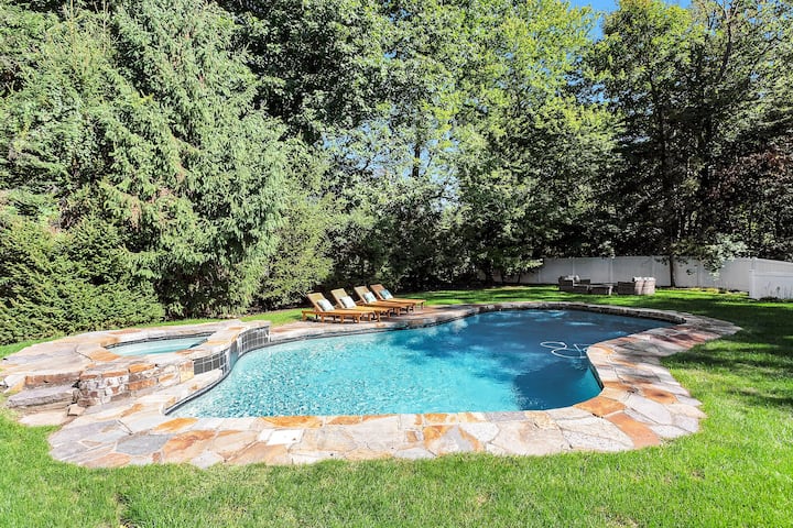 Fairfield! 5 Bedroom, 3.5 Bath On Cul-de-sac - Bridgeport