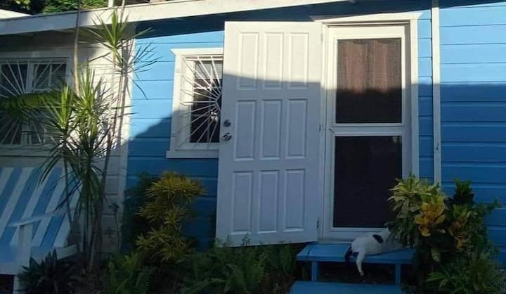 Top Location: Comfortable, Cozy, Small Apartment - Belize