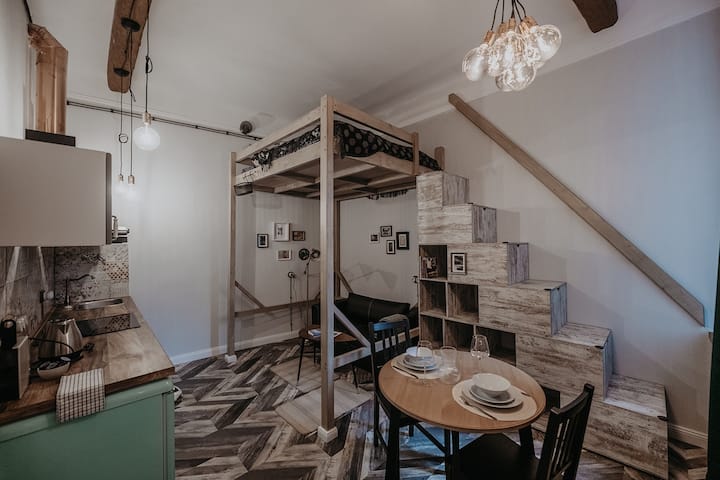 Retro Apartment In Riga Center With A Loft-bed - Riga