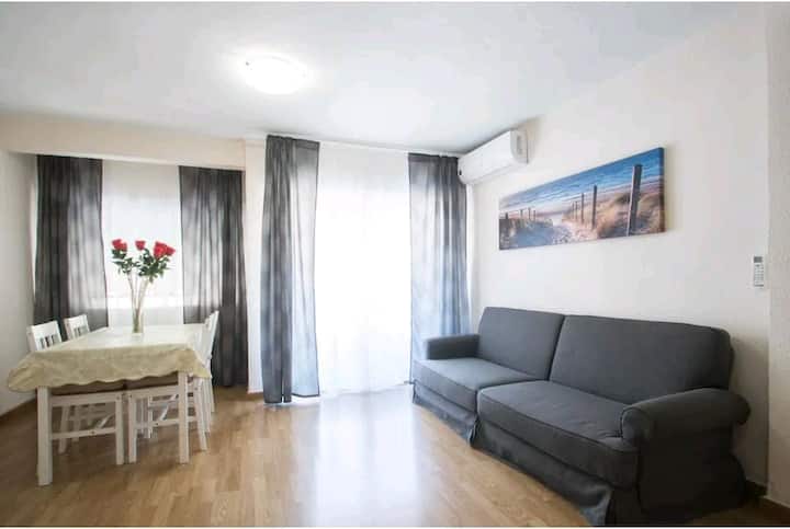 Apartamentos Junto Al Mar. Zona Carolinas. - Alicante