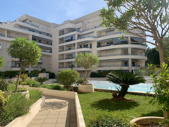 Spacieux T3 Avec Piscine Tout à Pied - Puget-sur-Argens