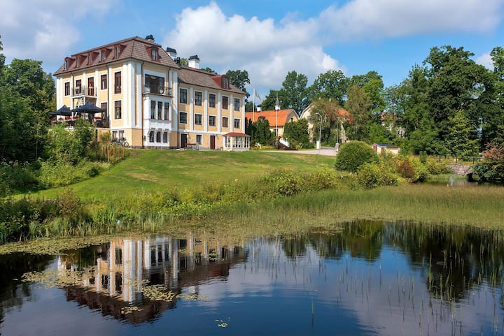 Rent Your Own Historic Manor Near Stockholm - Örebro län