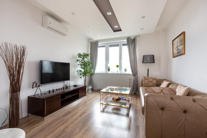 Lovely Buda Castle 2-br With Great Views & Sauna - Budapest