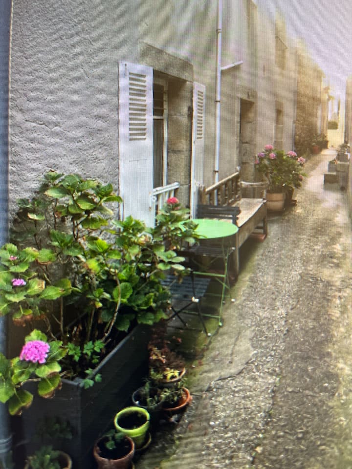 Maison Pêcheur Dans Pittoresque Ruelle Du Port - Douarnenez