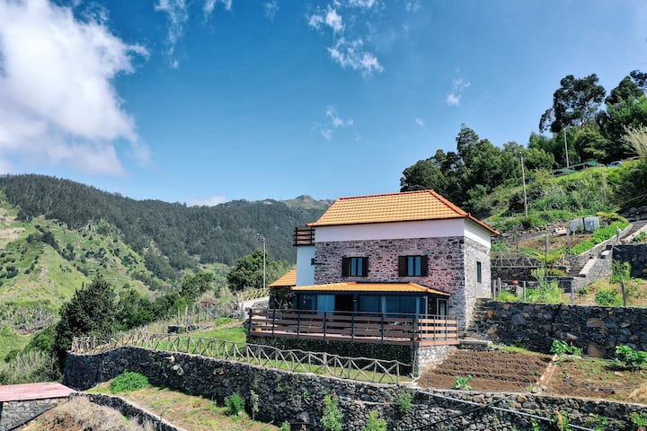 Nature Verte - Mountain Cottage (Bio & Sea View) - Madeira Island