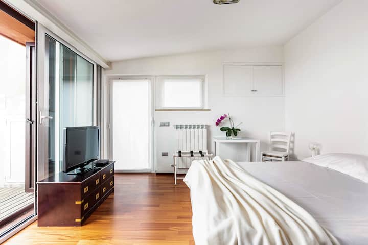 Stanza Privata, Solarium E Idromassaggio - Senigallia