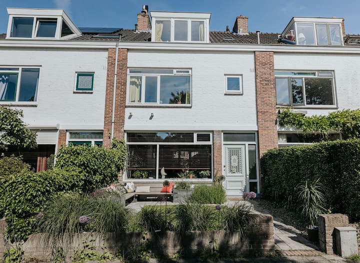 Wonderful Family Home With A Laid-back Beach Vibe - Haarlem