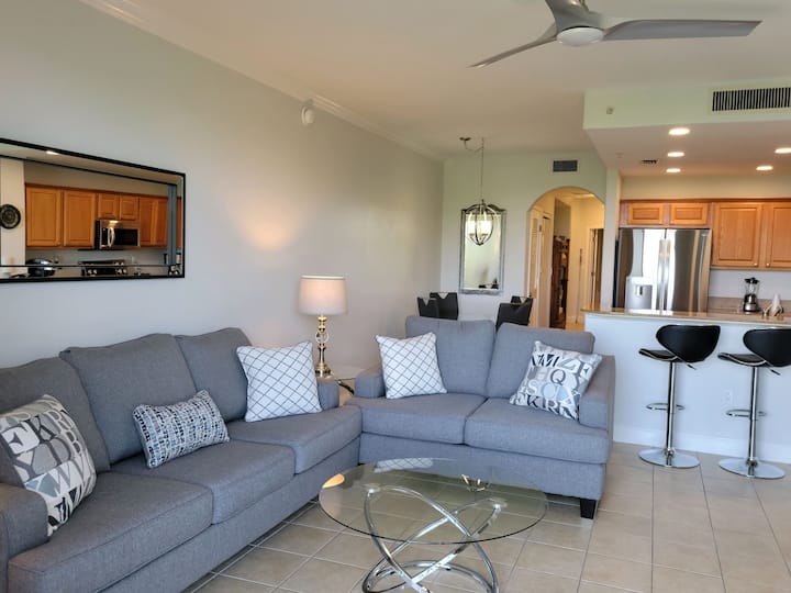 Newly Renovated 1-bedroom Condo,pool And Lake View - Orlando