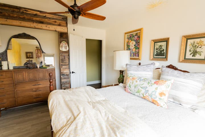 La Flor - Beautiful Single Bedroom - Carson City, NV