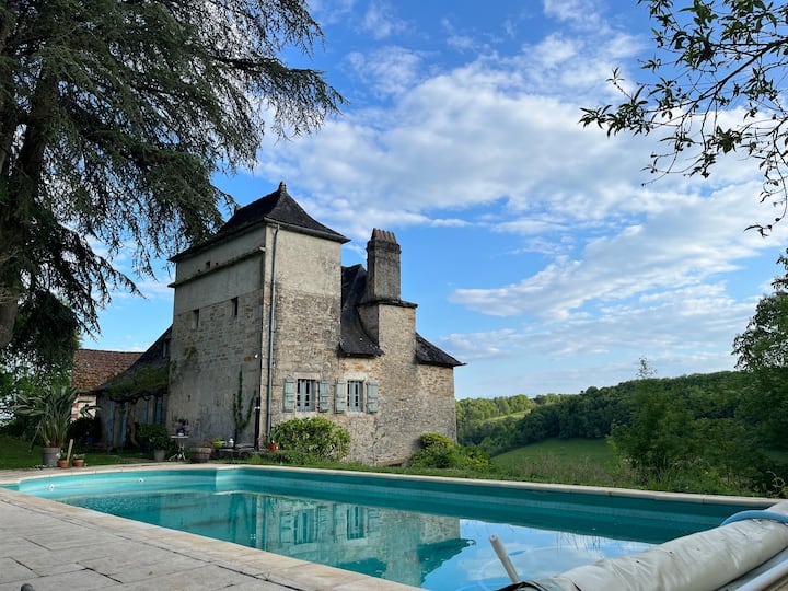 Gite Du Grand Cèdre, En Pleine Nature Avec Piscine - Turenne