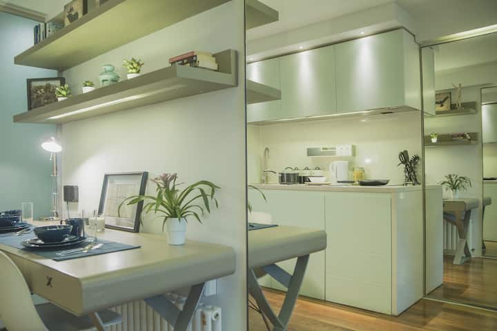 Minimalistic Camden Studio In Collective Residence - London, UK