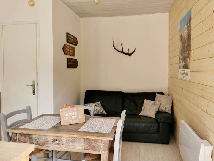 Petit T2 Cosy En Rez De Jardin Au Cœur Du Village - Lac du Boréon