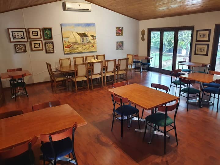 La Bistro, Where Guests Become Family - Roodeplaat