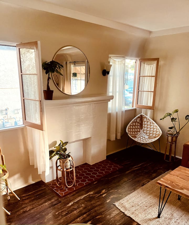 Spanish Home In Westside: Ucla/ Santa Monica - Brentwood - Los Angeles