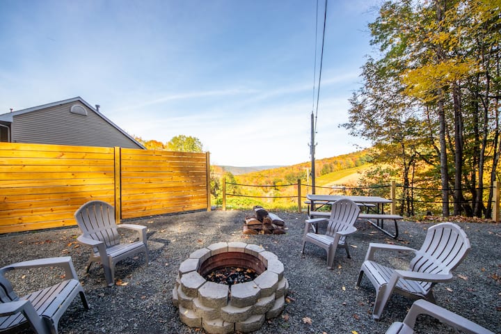 Amaz. Waterfall/seating-foosball-firepit-view-slp9 - Oneonta, NY