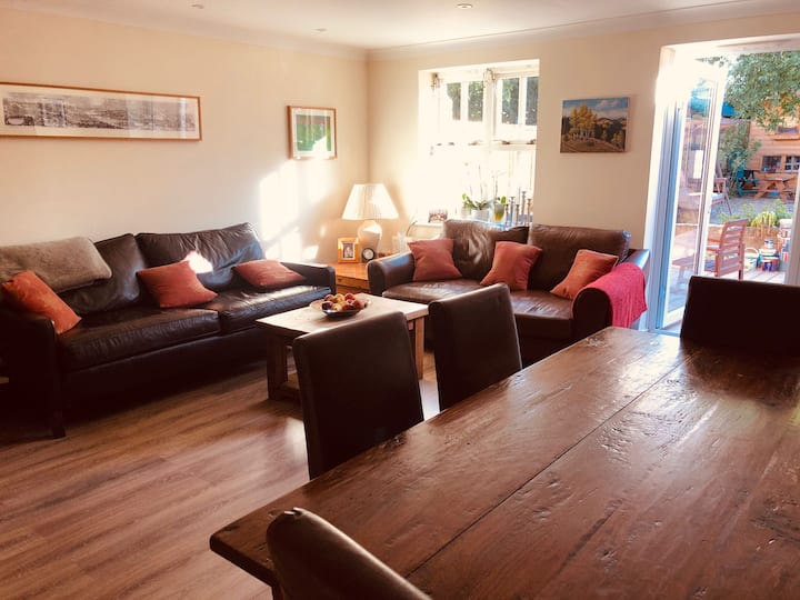 4 Bedroom Family House With Garden Close To Tube - Croydon