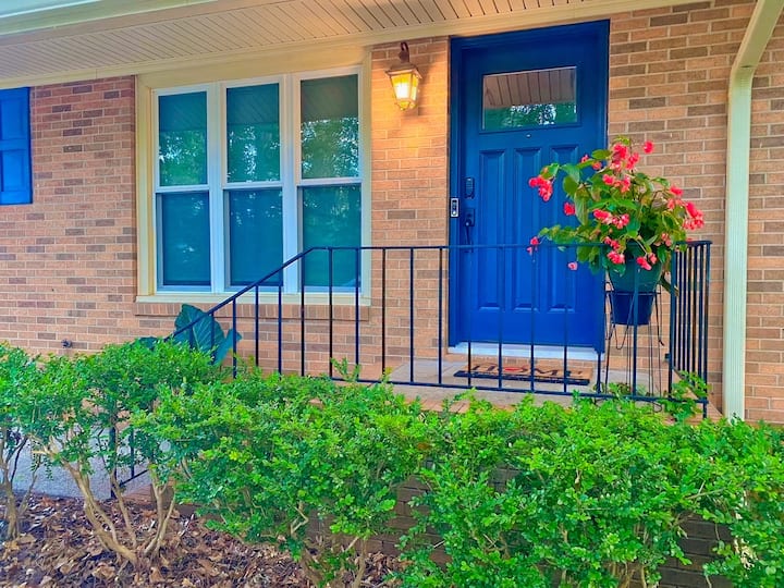 Cozy Contemporary 4 Bedroom With Much Living Space - Augusta, GA