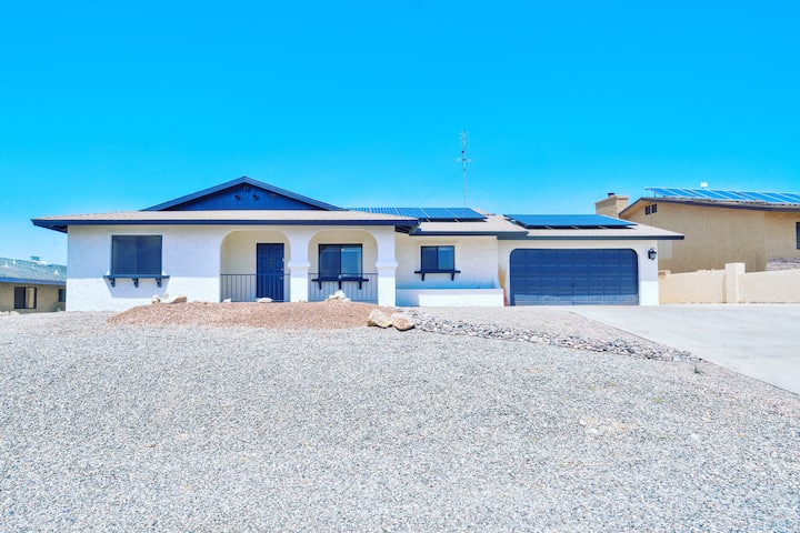 Relax And Enjoy! Lakeview 3 Bd, Pool/jacuzzi - Lake Havasu City, AZ