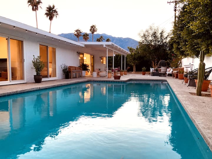 Beautiful Large 3b2b Palm Springs House - 5 Stars - Palm Springs, CA