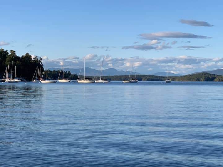 Lake Winnipesaukee Year Round Getaway - Gilford, NH