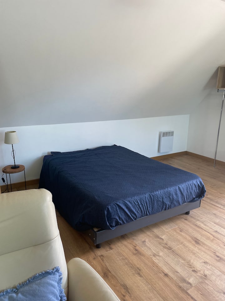 Agréable Petit Studio Avec Stationnement Privatif - Hazebrouck