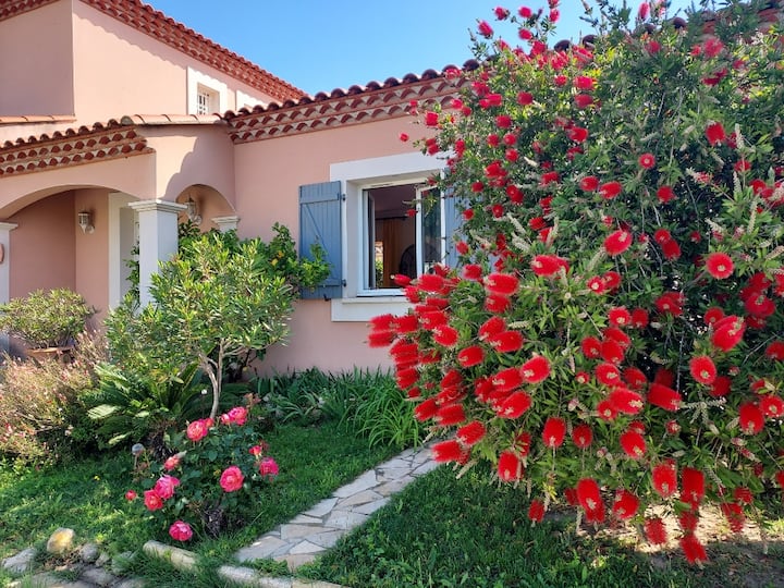 Chambre D'hôtes Chaleureuse Au Cœur De La Camargue - Saint-Laurent-d'Aigouze