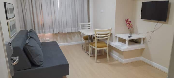 Flat, Centro Próximo Ao Batel, Com Piscina,ap. 410 - Curitiba