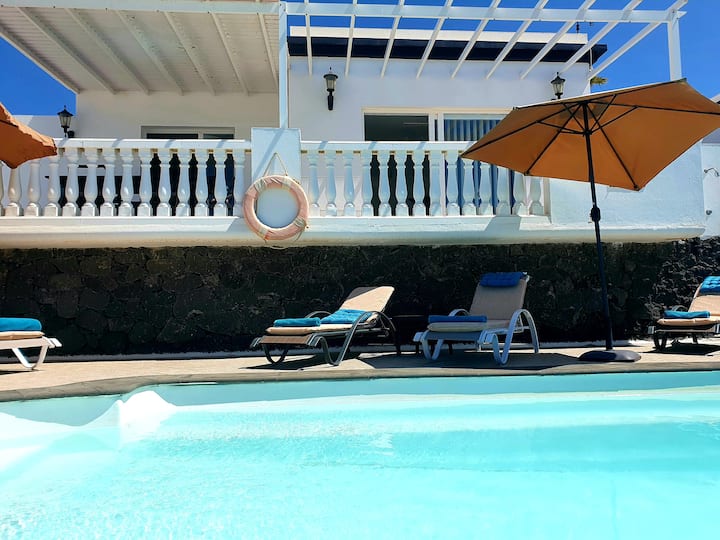 Fantastic 3 Bed Villa With Private Pool And Spa. - Puerto del Carmen