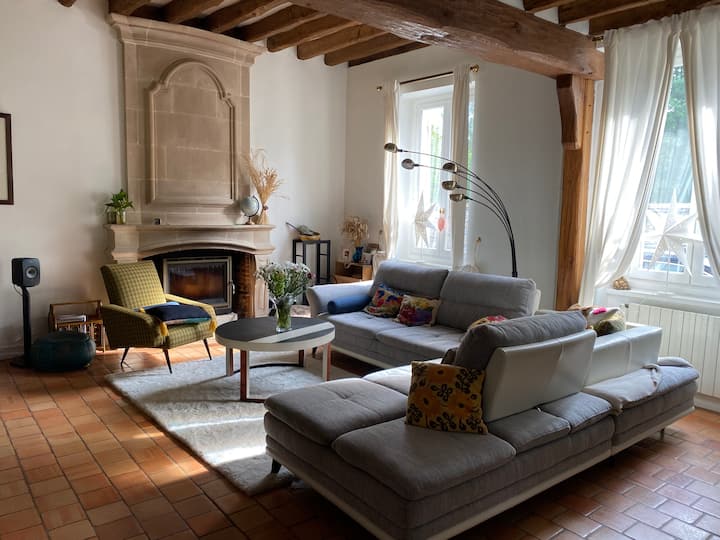 Maison De Maître Familiale Avec Jardin Et Jaccuzi - Thoiry