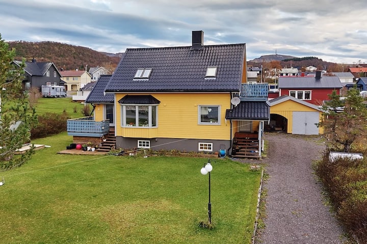 Stor Bolig Melbu,vesterålen.kort Vei Til Lofoten - Melbu