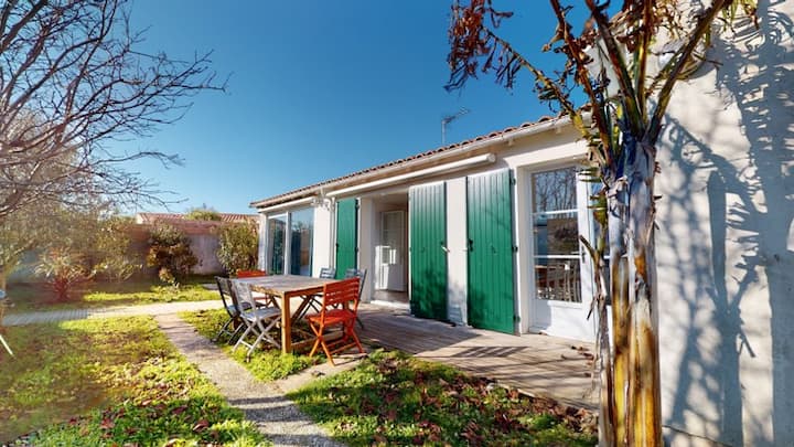 Maison à 100 Mètres De La Mer - La Flotte