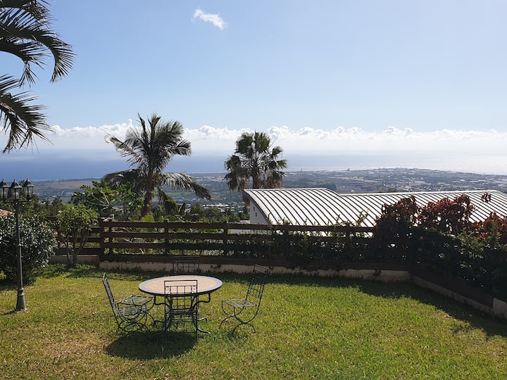 Studio 40m2 Indépendant Dans Maison Avec Piscine - La Réunion