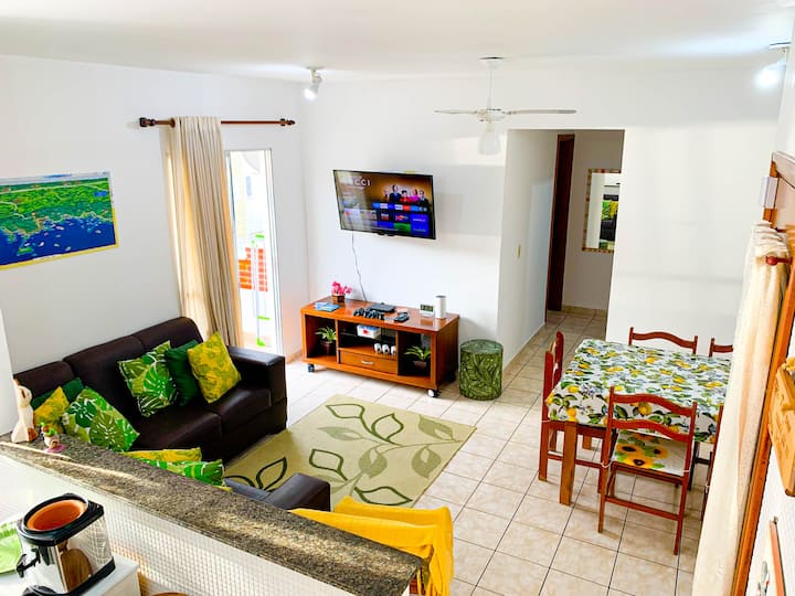 Apto Espaçoso, Wifi, 100m Da Praia, Tudo Perto! - Ubatuba