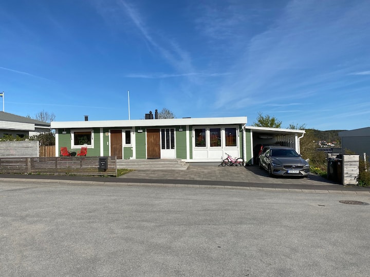 Rymlig Villa Med Närhet Till Pendeltåg & Badplats - Lerum