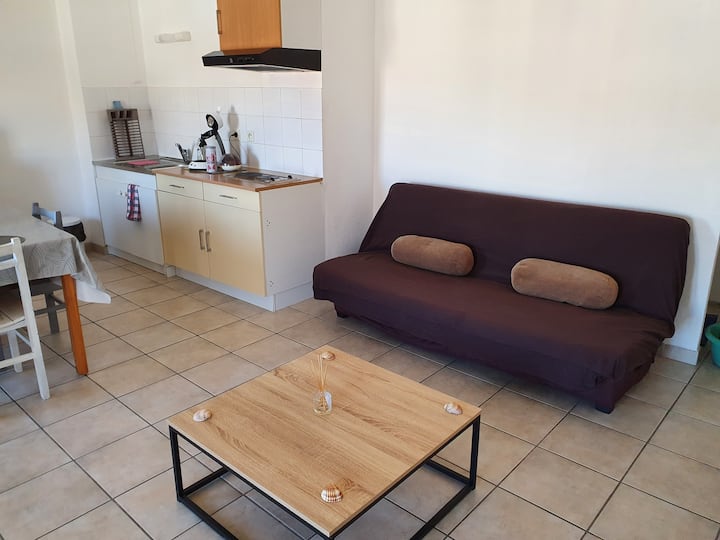 Appartement T2 Meublé De 52m² - Port-la-Nouvelle