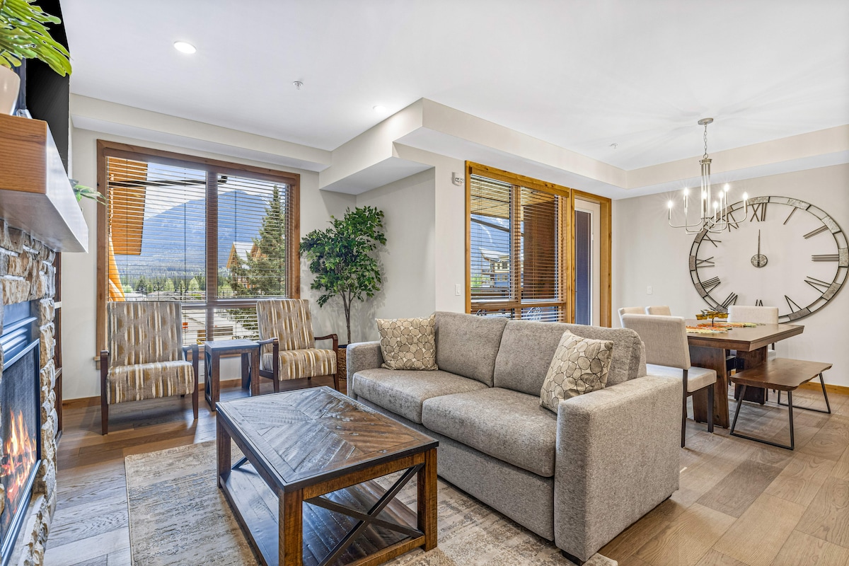 Spring Creek Vacations 2 BR Premier Condo 207B - Condominiums for Rent ...