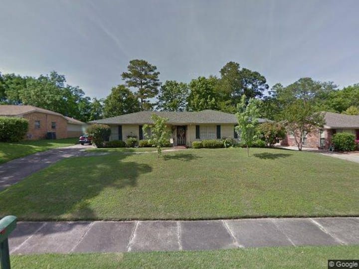 “Brentwood Estates” - Alabama Safari Park