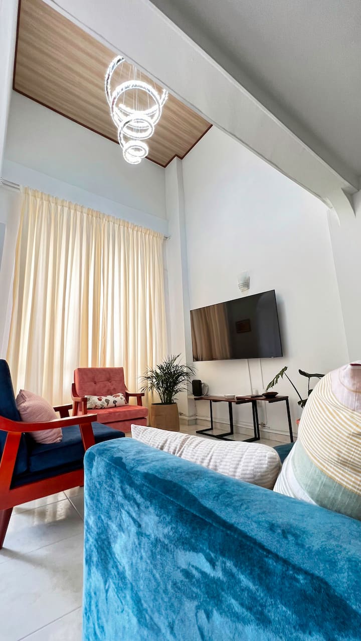 Large Home Close To Stadium And Expofuturo - Quindío