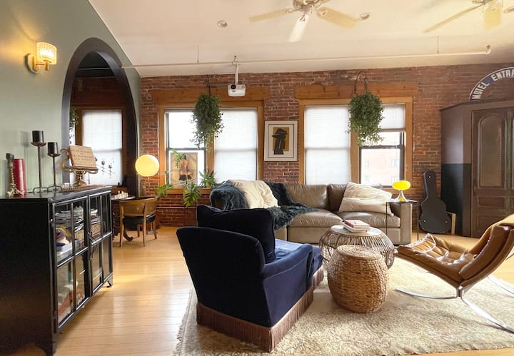 Romantic And Stylish Loft In Seaside Downtown - Salem, MA
