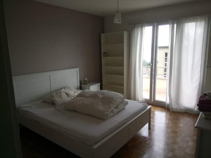 Grosses, Helles Doppelzimmer Mit Balkon (Seesicht) - Neuchâtel