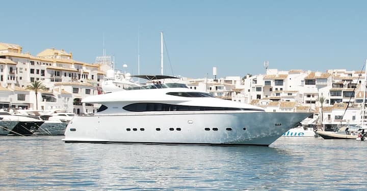Super Yacht Located In The Heart Of Marbella - Marbella