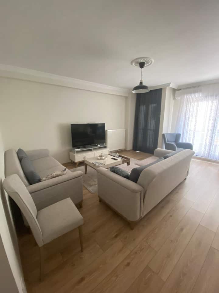 Cosy Flat In Lively Cihangir - Istanbul